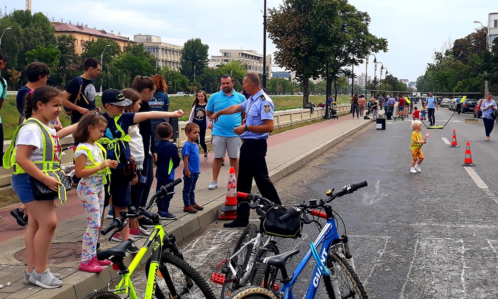 „Playing out” – străzi pe care zburdă copiii: un nou succes » Apix.ro