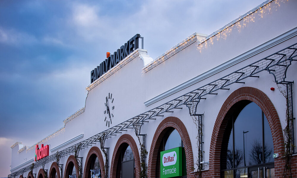 Descoperă mixul de magazine de la Family Market Bucium! » Apix.ro