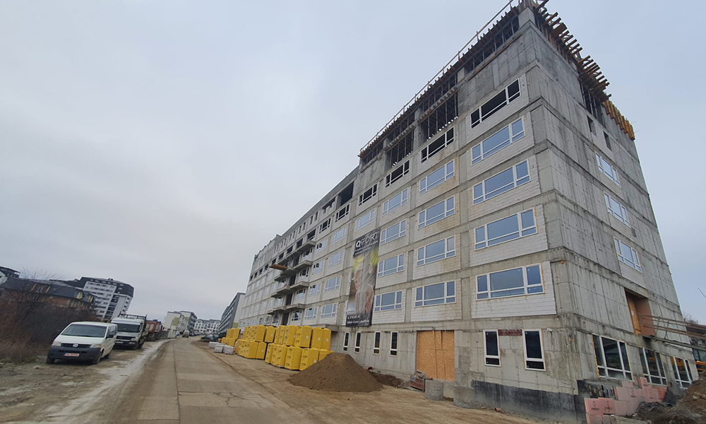 FOTO La Iași se află în construcție una dintre cele mai mari școli ...