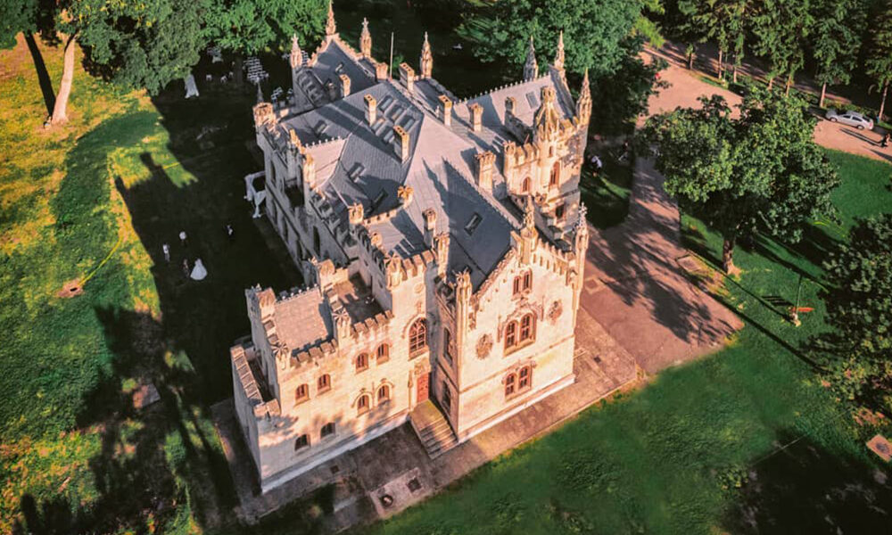 Castelul de la Miclăușeni: ce amenajări vor fi făcute în zona clădirii ...