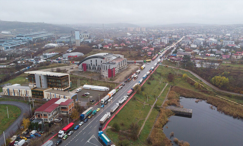 Soluții de avarie pentru traficul din CUG, la Vamă: ce propun ...